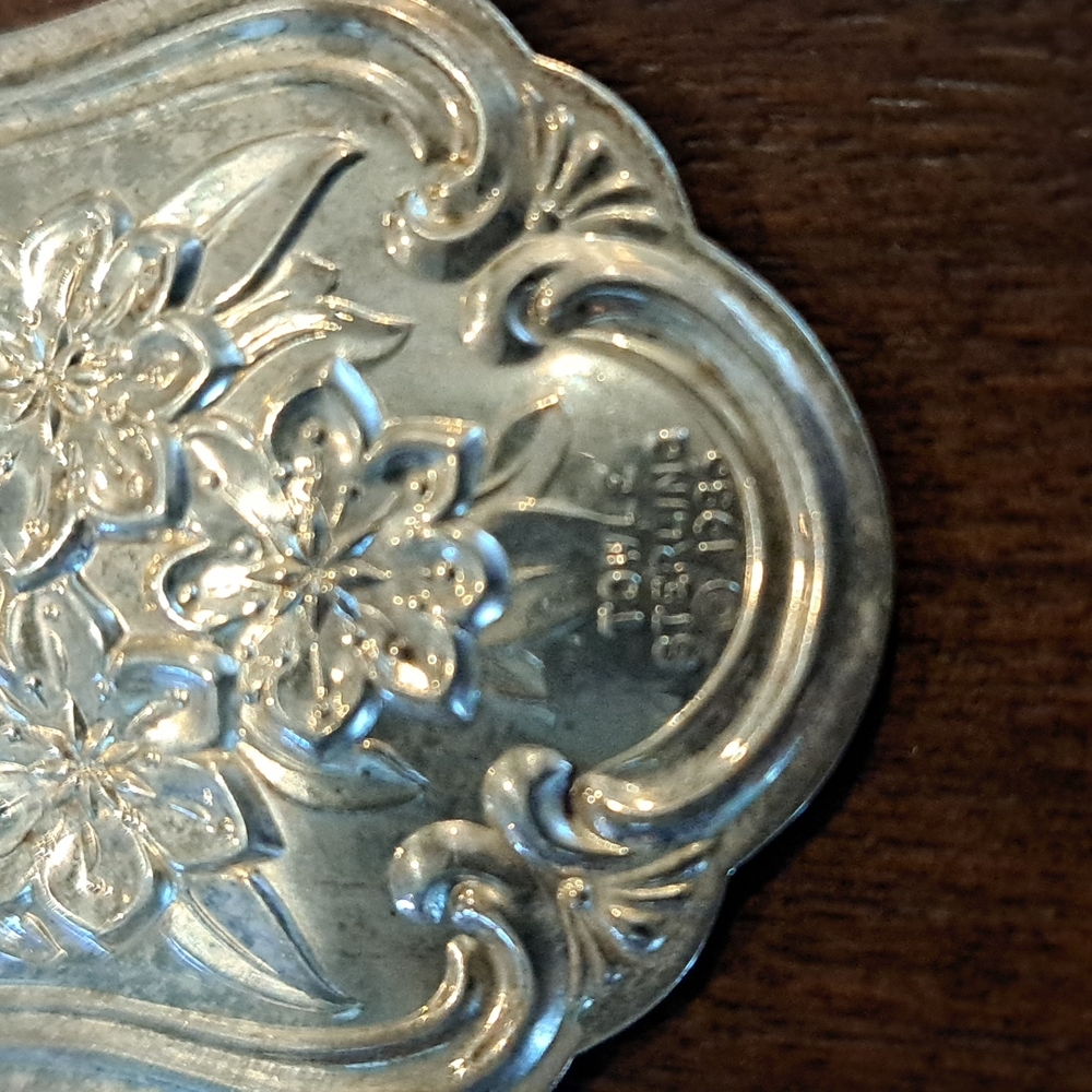 1986 Towle Sterling Floral Medallion - Gem